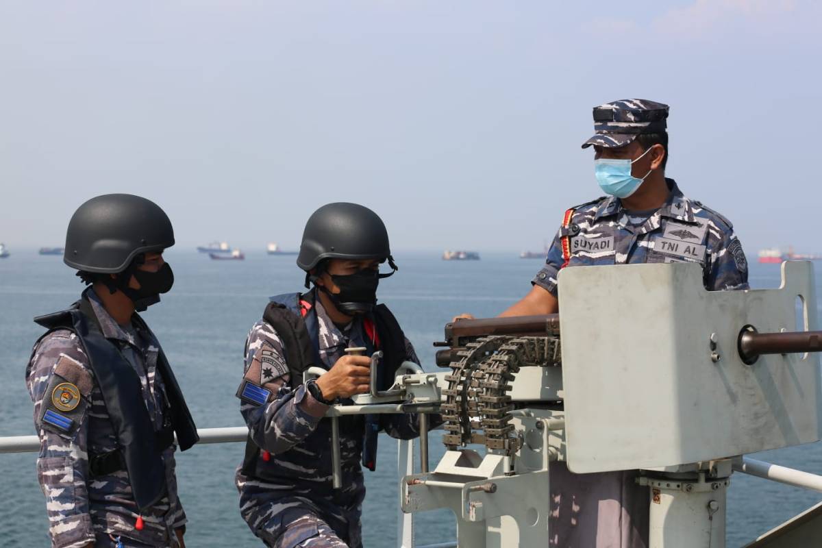 Uji Kesiapan Dan Kesiapsiagaan Prajurit Pengawak, KRI BAC-593 ...