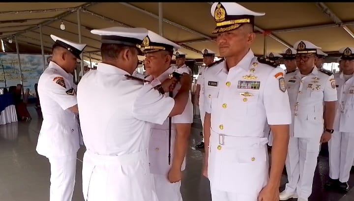 Komandan KRI Teluk Lampung -540 Diserahterimakan