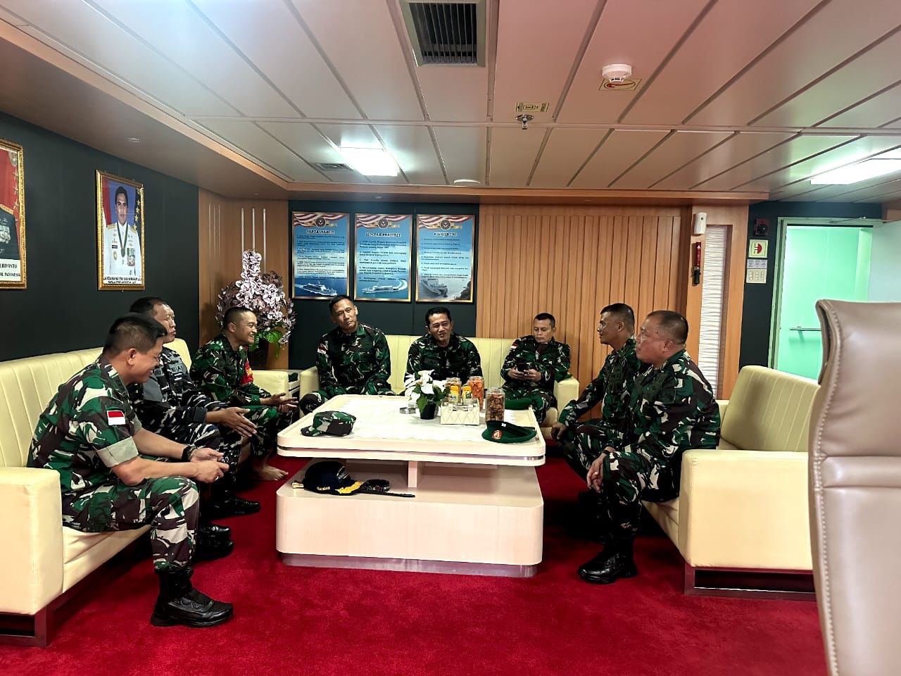 KRI Teluk Youtefa-522 Kembali Mendukung Operasi Trisula Jaya-24 Lat ...