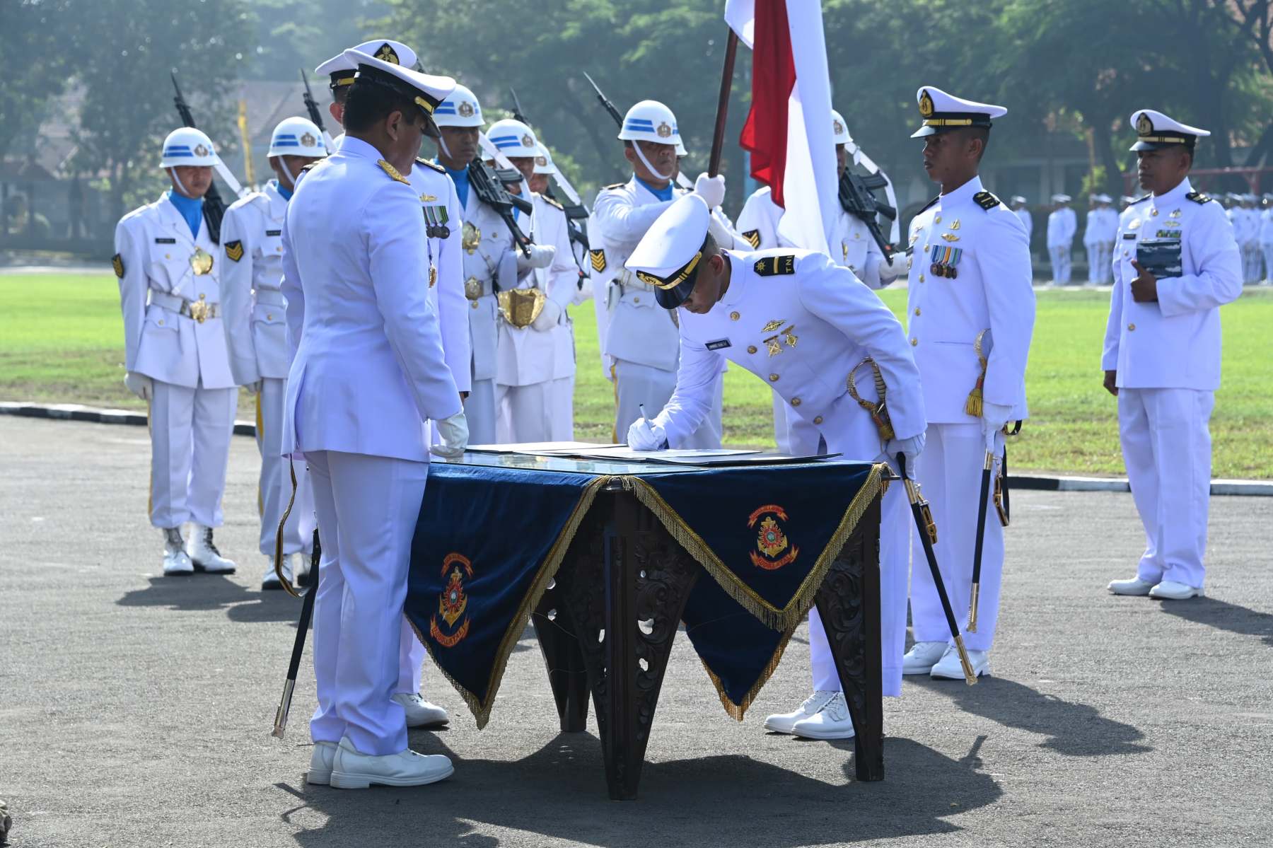 TNI AL, AD, AU